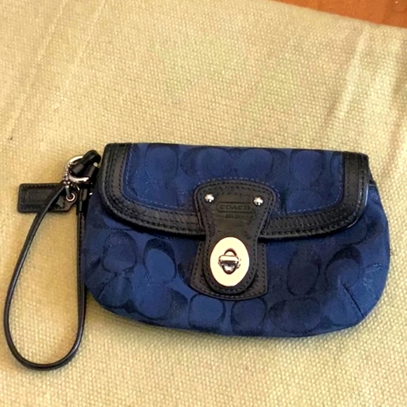 Coach | Bags | Coach Vintage Wristlet Navy Blue Turn Key Closure ...